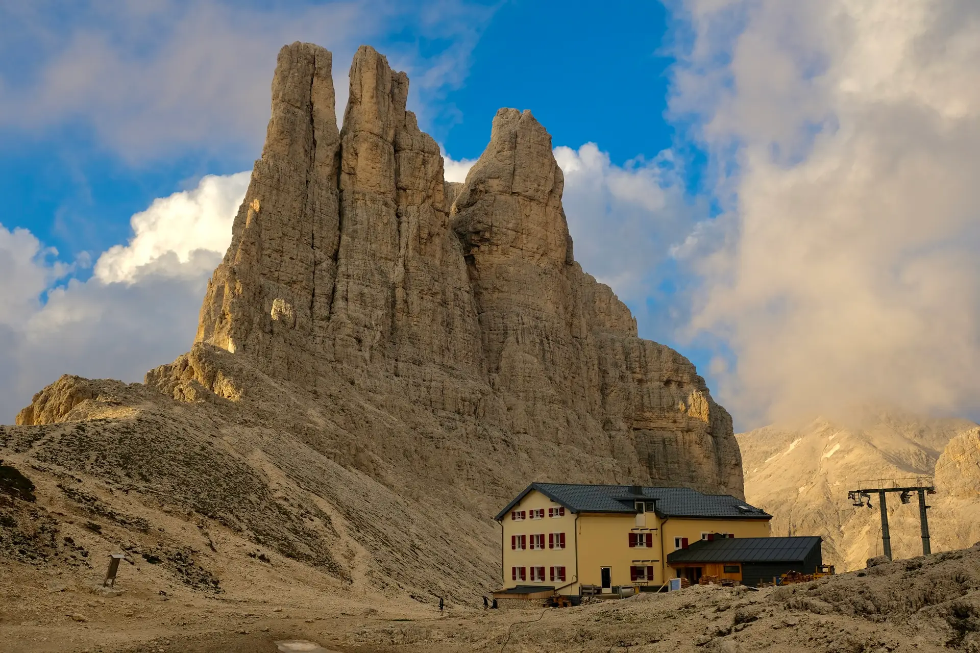 Rifugio Re Alberto, een prachtige berghut aan de Torri del Vajolet